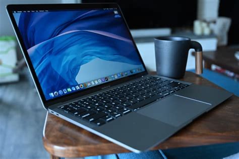 8 преимуществ MacBook для студента. Это лучший компьютер для учебы
