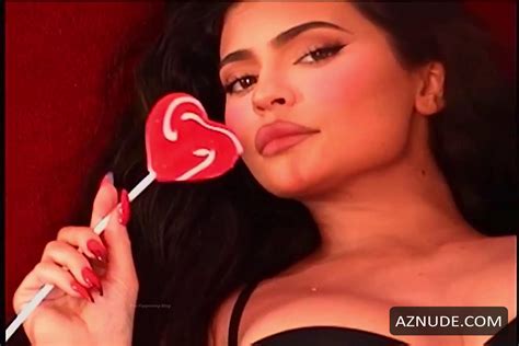Kim Kardashian Kylie Jenner And Kendall Sexy Posing In Skims Valentine