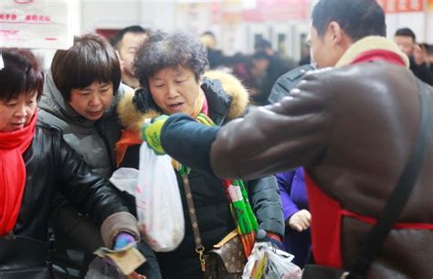 浙江桐乡优质农产品展销会人气爆棚（图）