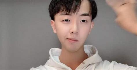 和平精英四大人气兵团，冷宴华不求人难言小抠脚入围，有两个已经公开宣战！腾讯新闻