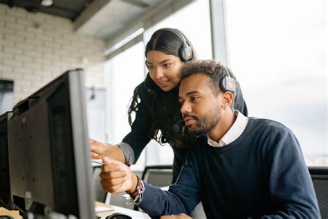 5 Time Saving Benefits Of A Field Service Dashboard