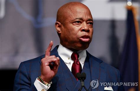 뉴욕시장 사기업 백신 의무화 사실상 폐기…한번도 집행안해 연합뉴스