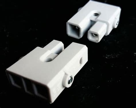 Baseboard Connectors 2 Pole Plug And Socket 15a