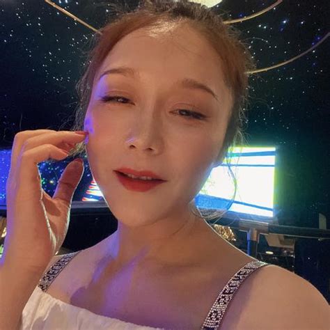 水上花inst 王菲菲 Mp3免费在线下载播放 歌曲宝 找歌就用歌曲宝 Mp3音乐高品质在线免费下载