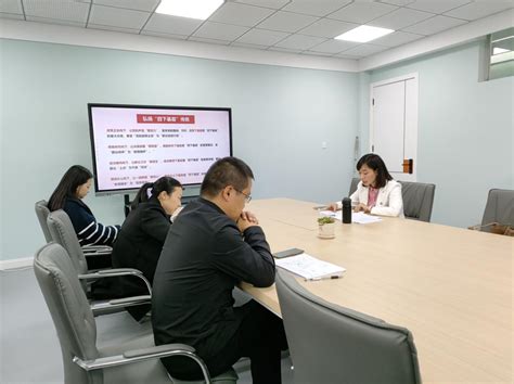 弘扬“四下基层”优良传统 用心践行党的群众路线 外语系党总支开展“四下基层”专题党课学习 外语系