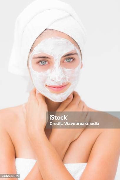 Hübsche Frau Mit Sperma Im Gesicht Stockfoto Und Mehr Bilder Von 20 24 Jahre 20 24 Jahre