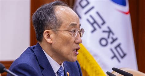 1인당 나랏빚 2200만원···10년새 2배 이상 늘었다