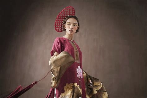 Ntk Vũ Việt Hà Trình Làng Bst Áo Dài Làm Từ Sợi Dứa Tại Nhật Bản