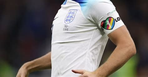 미국 원 러브 완장 금지한 Fifa 비판… 표현 자유 억압