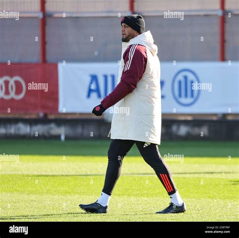 Vincent Kompany FC Bayern Muenchen Cheftrainer Beim Training GER