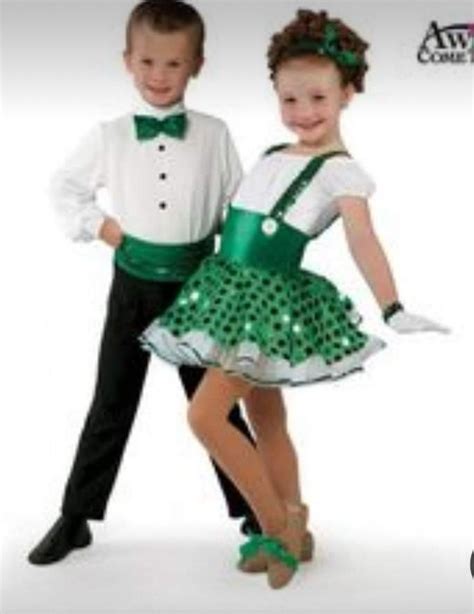 Pin By Neshmilli Estrada On Vestuarios Tap Dance Outfits Dance