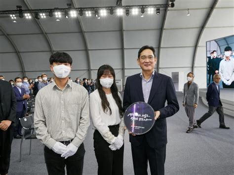Samsung Jay Y Lee Executive Chairman Silicon Uk Tech News