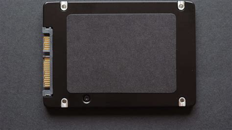 SSDをフォーマットしてしまったデータ復元方法を解説データ復旧 国内売上No データ復旧