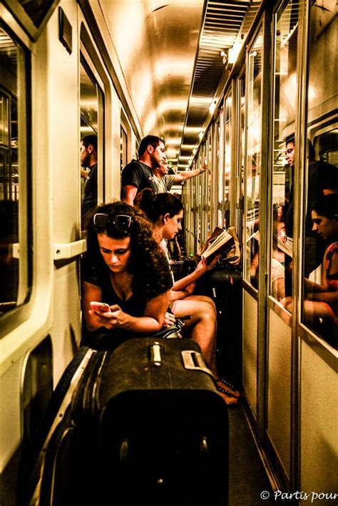 Une Photo Une Histoire 8 En Train Vers Naples Italie Naples