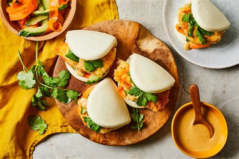 Crispy Chicken Bao Buns