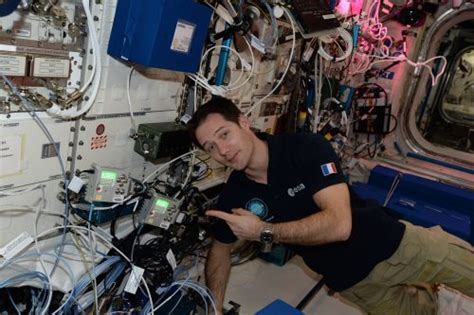 Build Your Own Arthur Satellite Dish For Tracking The Iss Raspberry Pi