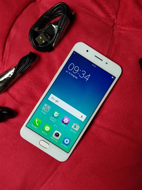 Bmb Phoneshop Oppo F1s สีทอง ราคา 2500 ส่งฟรี