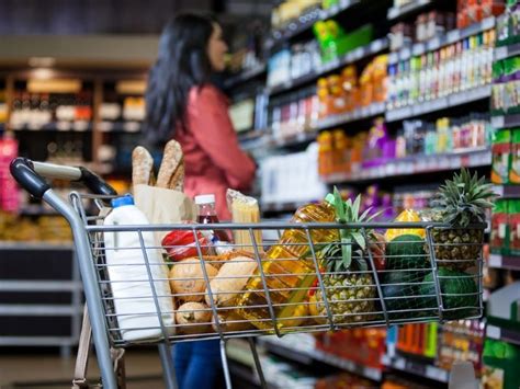 Las Ventas En Los Supermercados Y Mayoristas Retrocedieron En Octubre