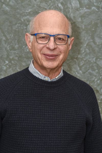 Mark Kirschner Facebook Linkedin Twitter