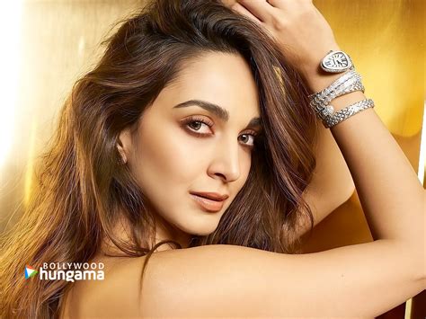 Kiara Advani Wallpapers Kiara Advani Bollywood Hungama