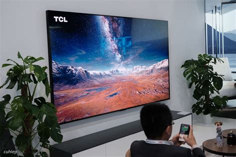 IFA23 Trên tay TV TCL Premium QD Mini LED 4K độ sáng 5000 nits 115 inch