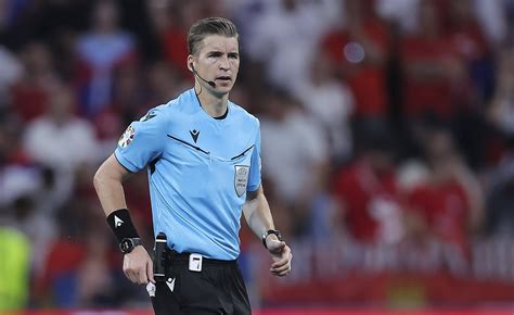 Champions League Designati Gli Arbitri Di Juventus Atalanta E Bologna