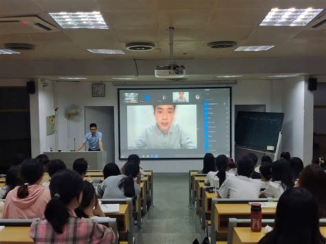陈守仁商学院举办就业指导交流会