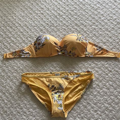 Yellow Seafolly Set Top Size 8 Bottoms Size 10 Depop