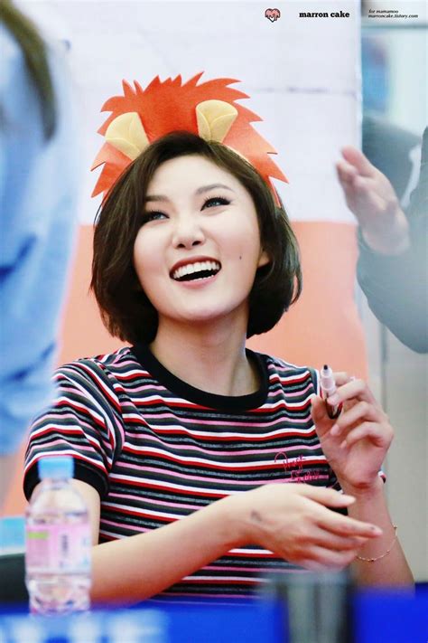 Cute Korean Girl Hwasa From Mamamoo