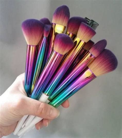 15 pinceaux à maquillage tellement beaux qu ils devraient être encadrés