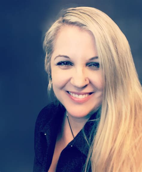 About Brenda Grate Medium