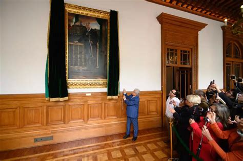 Así Es El Retrato Oficial De Amlo En Palacio Nacional