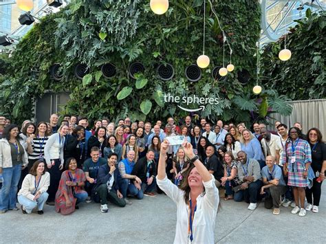 Beth Galetti On Linkedin When You Try Your Best To Get A Selfie With The Team 😄 So Great To