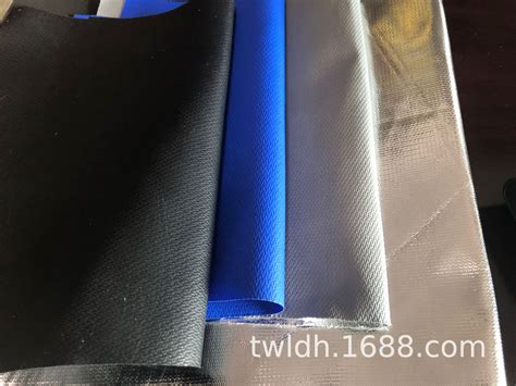 厂家供应阻燃胶复合玻纤铝箔布 防火阻燃铝箔布 保温隔热材料 阿里巴巴