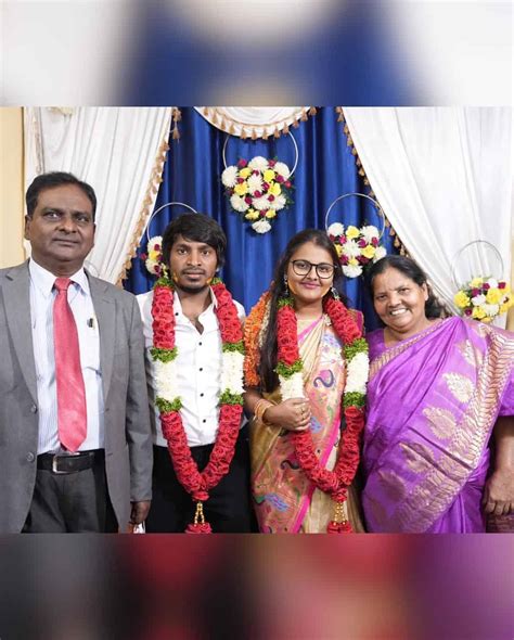 ఘనంగా పటాస్ ఫేమ్ యాదమ రాజు నిశ్చితార్దం వైరల్ అవుతున్న ఫోటోలు