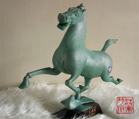 河南马踏飞燕马踏飞燕马踏飞燕正面第12页大山谷图库
