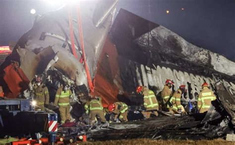 Южная Корея объявила 7 дневный траур в связи с крушением пассажирского самолёта