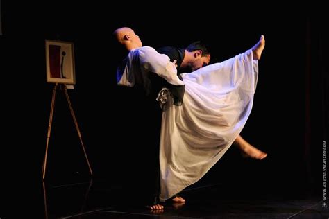 Menina Da Lua Galeria Dançando Com A Diferença