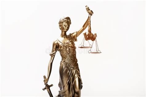 Дама Правосудие и американский флаг Символ закона и правосудия с U