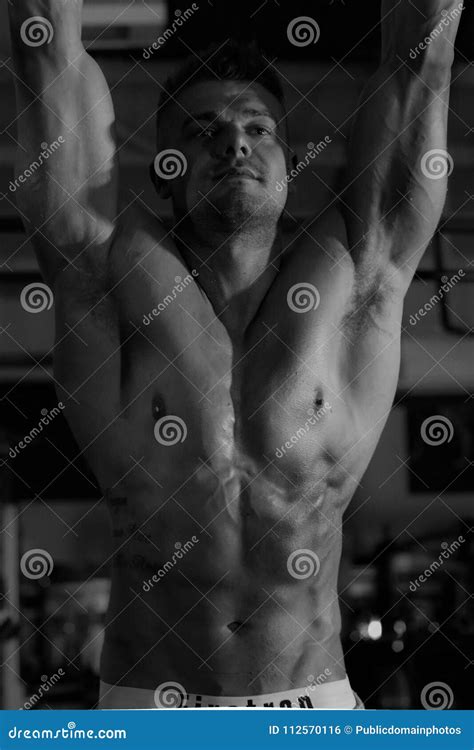 Man Barechestedness Bodybuilder Body Man Picture Image 112570116