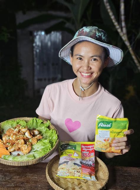 Leakhena Leakhena Added A New Photo