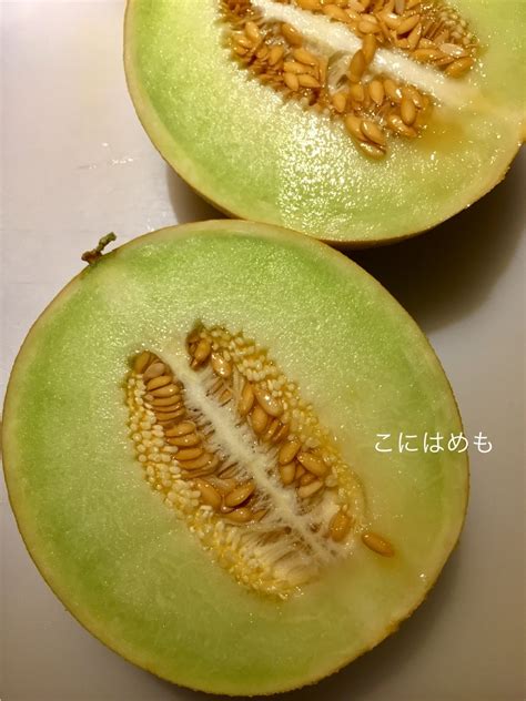 メロンをくりぬいて器に！「メロンといちごのフルーツサラダ」macedoniaマチェドニア。作り方・レシピ。 こにはめも