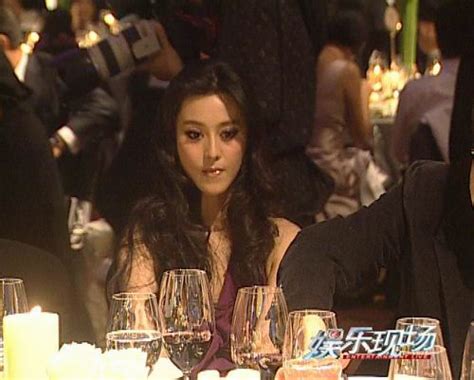 慈善夜五大女星聚首 范冰冰与赵薇同桌受冷落影音娱乐新浪网