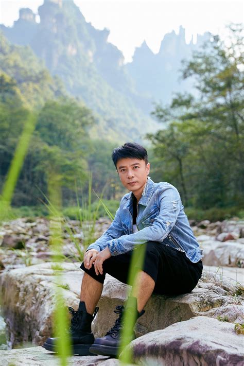 李克勤做客《时光音乐会》 演唱经典《红日》畅聊往事节目