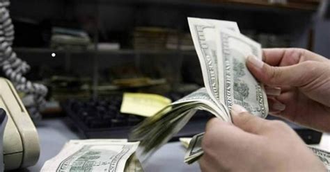 إرتفاعٌ في سعر صرف الدولار بالسوق السوداء