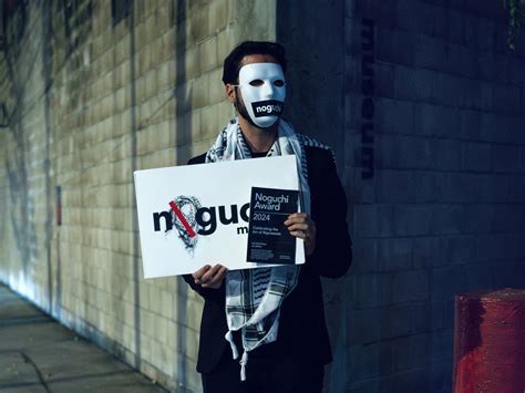 In Silent Action Activists Protest Keffiyeh Ban At Noguchi Museum Gala