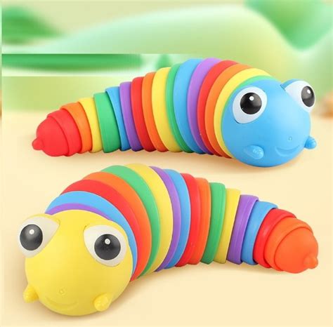 Игрушка-антистресс Гусеница Finger Slug 19см