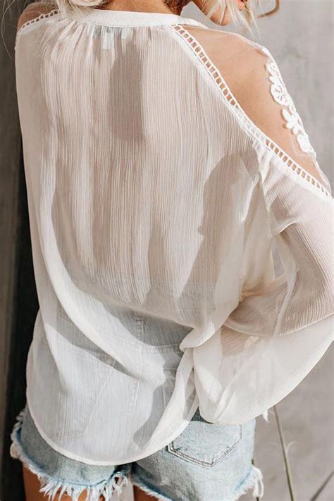 Fashion Elegant Solid Lace Frenulum See Through V Neck Tops