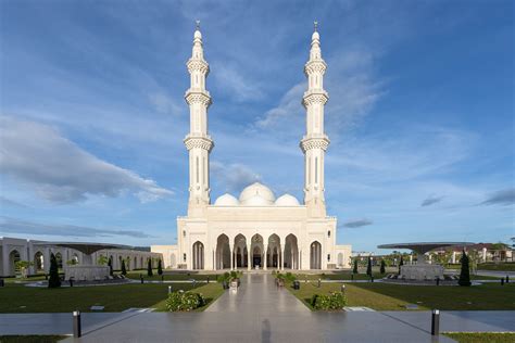 Sendayan Mosque Timelape Editing Photography On Behance