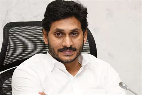 వైఎస్ జగన్ సర్కారుకి వైసీపీ నేతల వెన్నుపోటు Telugu Rajyam